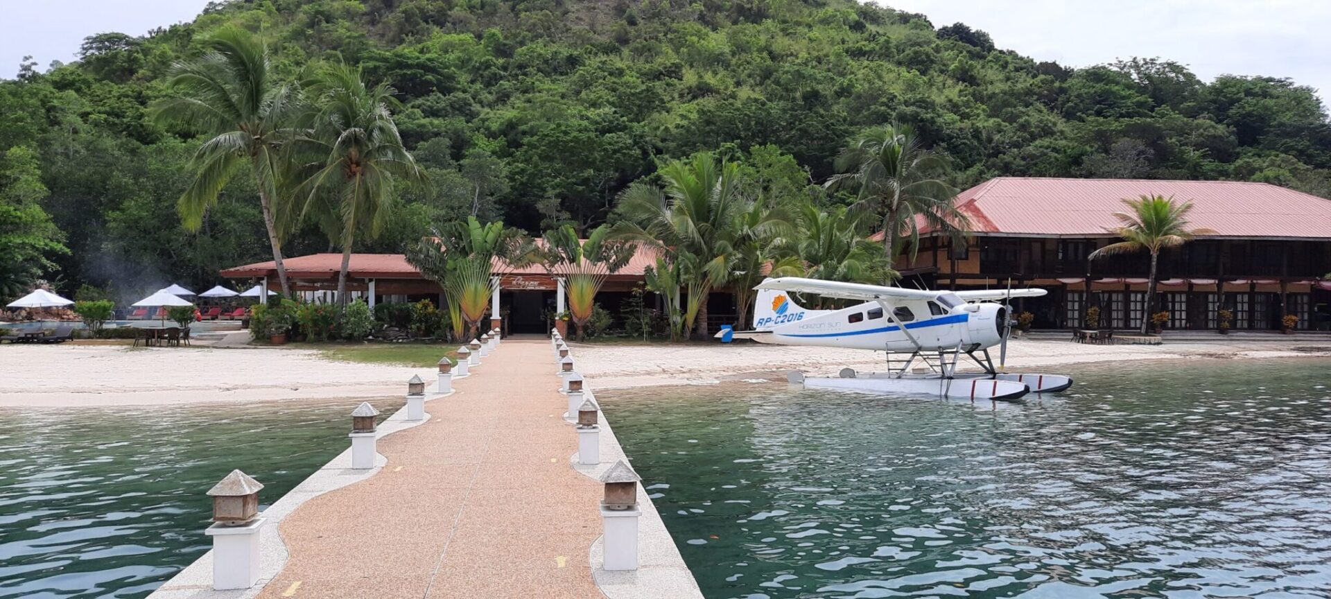 Experience a seaplane flight - Horizon Sun Charters | Travel Anywhere ...