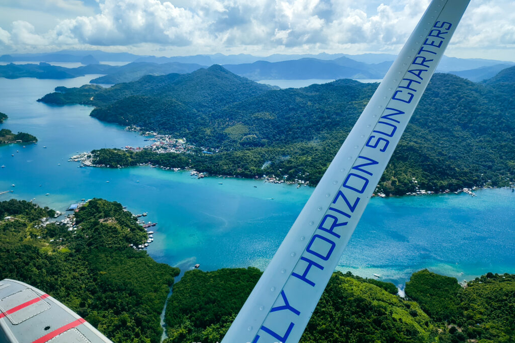 Experience a seaplane flight - Horizon Sun Charters | Travel Anywhere ...