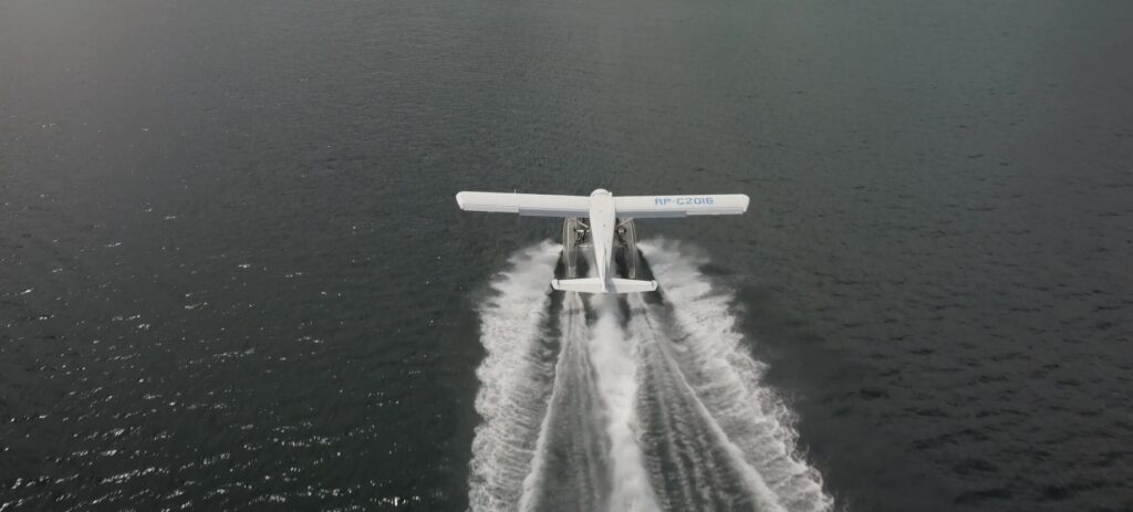 Seaplane or float plane? Are they the same?
